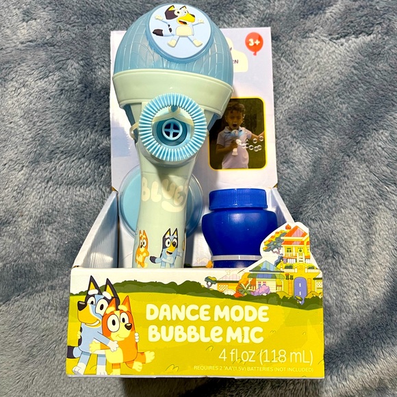 Bluey | Toys | Bluey Dance Mode Bubble Machine And Toy Microphone ...